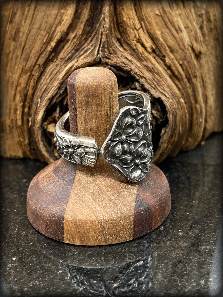 Vintage Silver-Plated Flower Spoon Ring 10 – SnoCap Designs